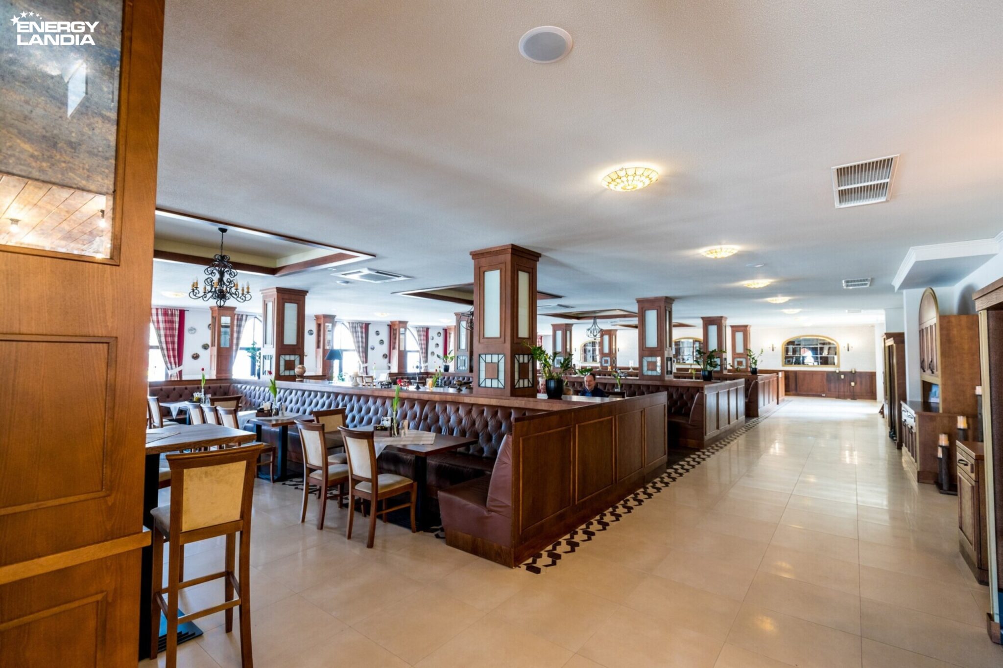 Royal Restaurant - oferta gastronomiczna parku | Energylandia