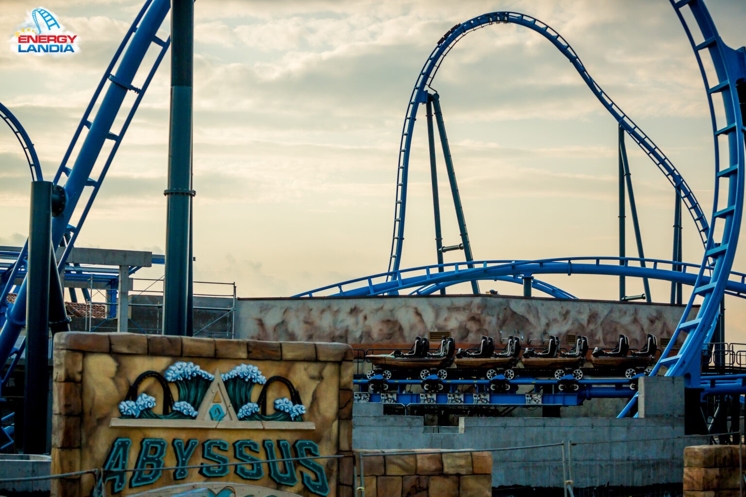Abyssus - ENERGYLANDIA - Rodzinny Park Rozrywki w Zatorze